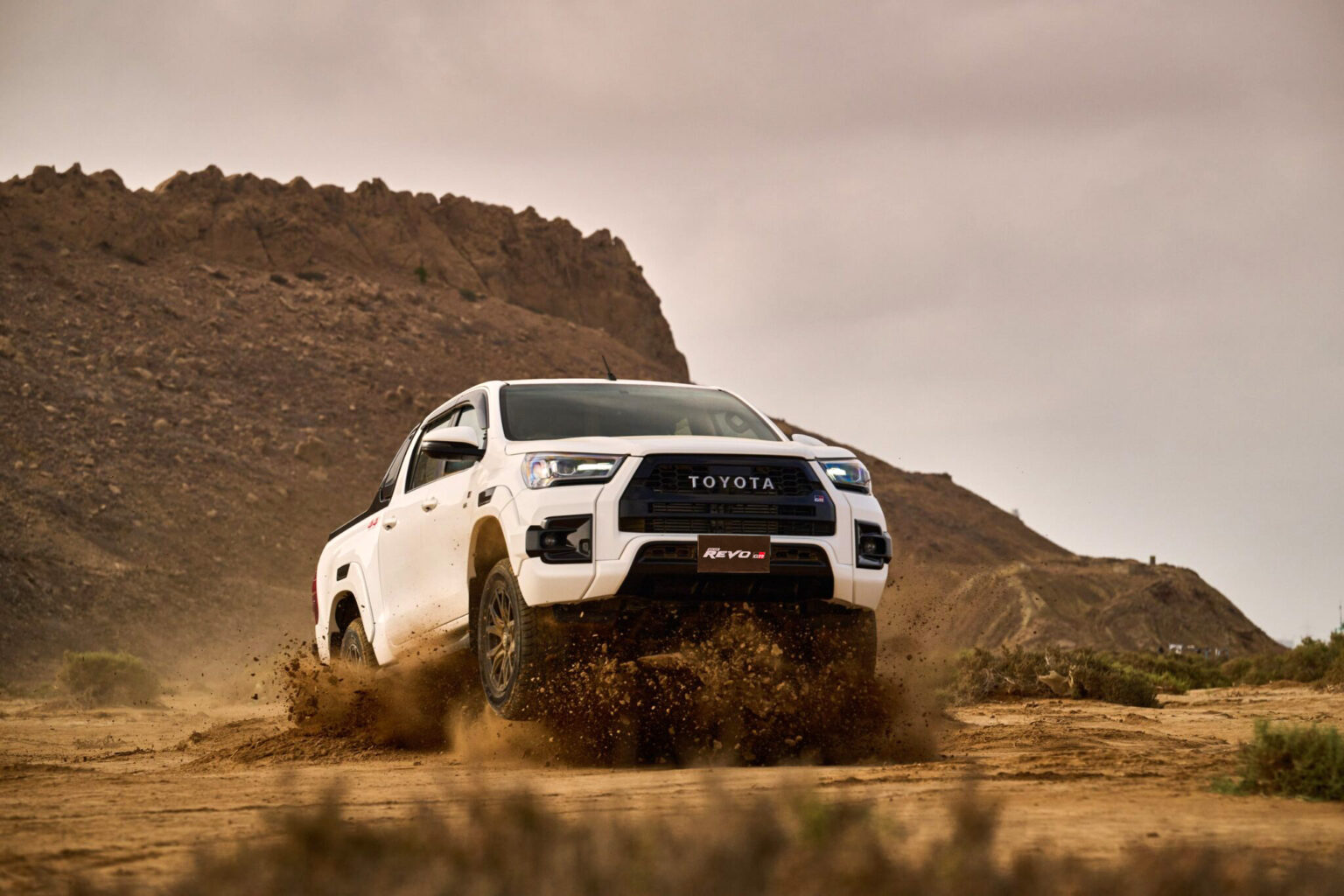 Revo GRS - Toyota Indus